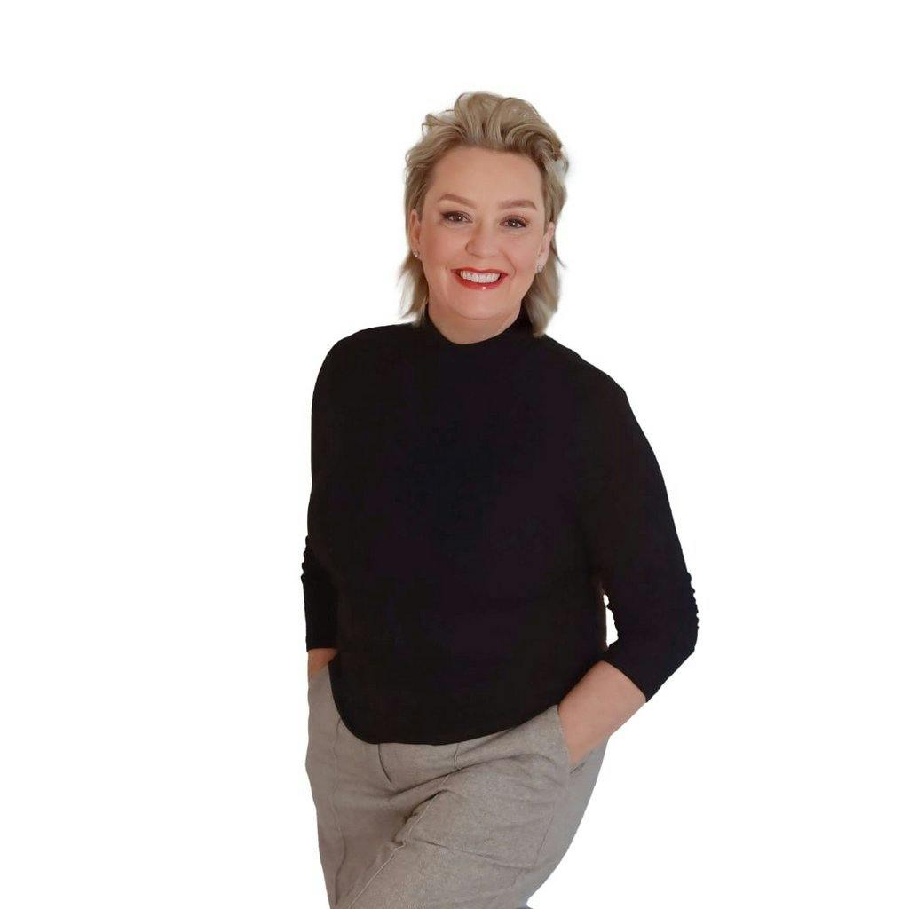 Tickets: Tina Russell @ The Lansdowne Court Hotel, Antrim Road | The ...