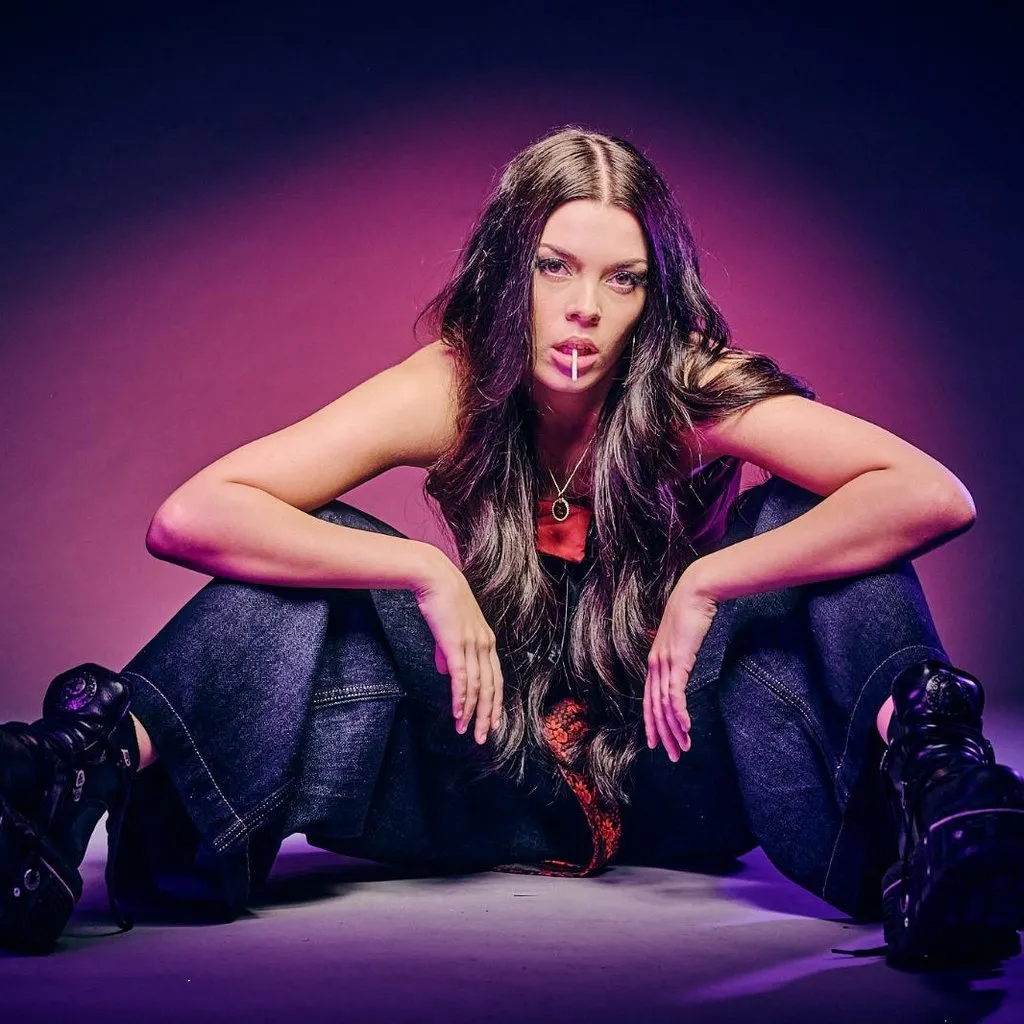 Courtney Hadwin | Hare And Hounds Kings Heath Birmingham Thu 19 ...