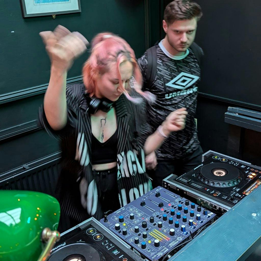 Tickets: Open Deck Night | The Heathcote And Star London Thu 19 ...