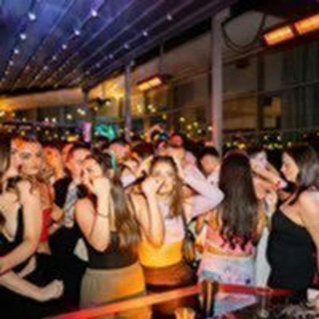 PLYMOUTH Freshers Welcome Secret RAVE. @ WALKABOUT | University Of ...