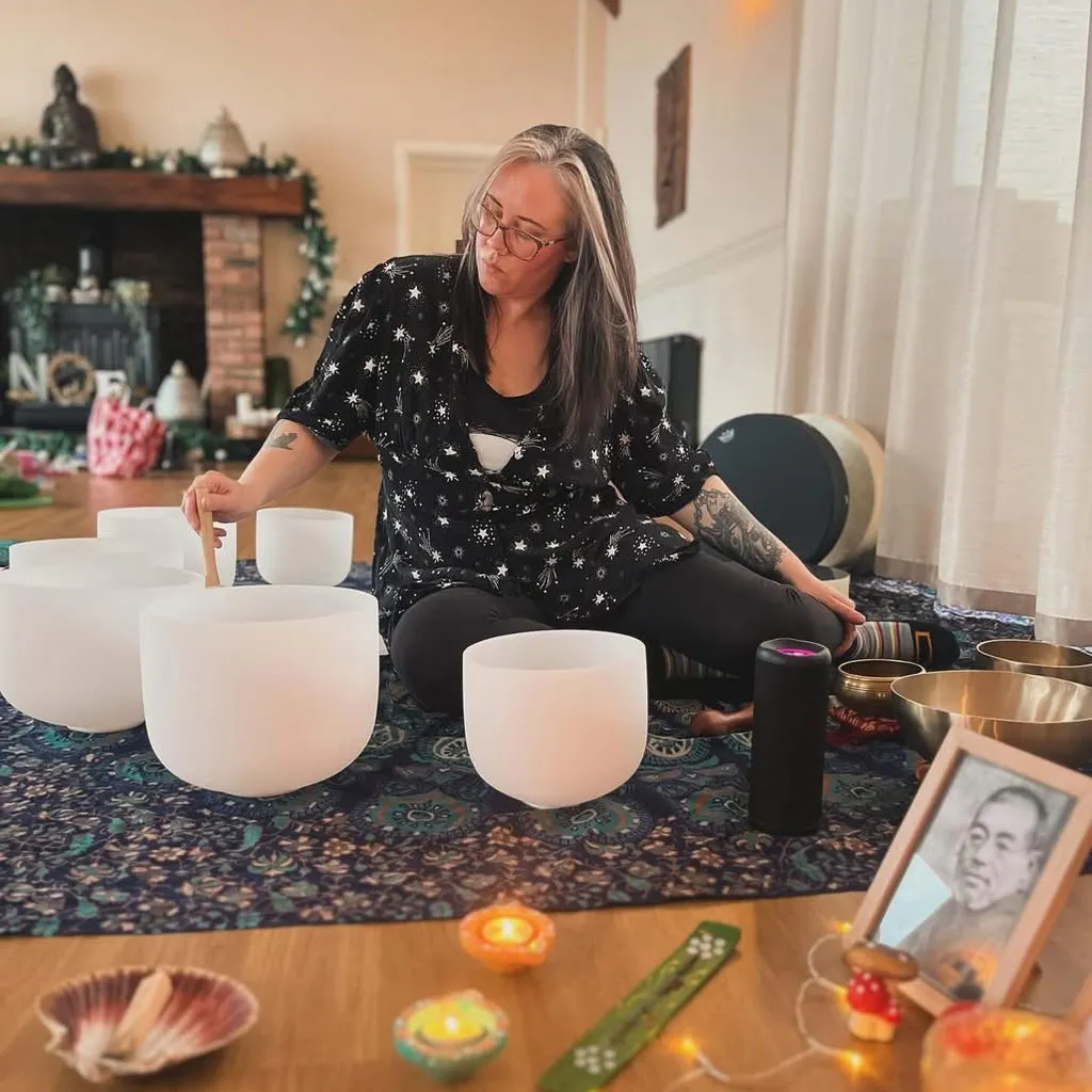 Sound Bath with Flomosa Healing | Yoga Universe Wigan Sun 19 October 2025