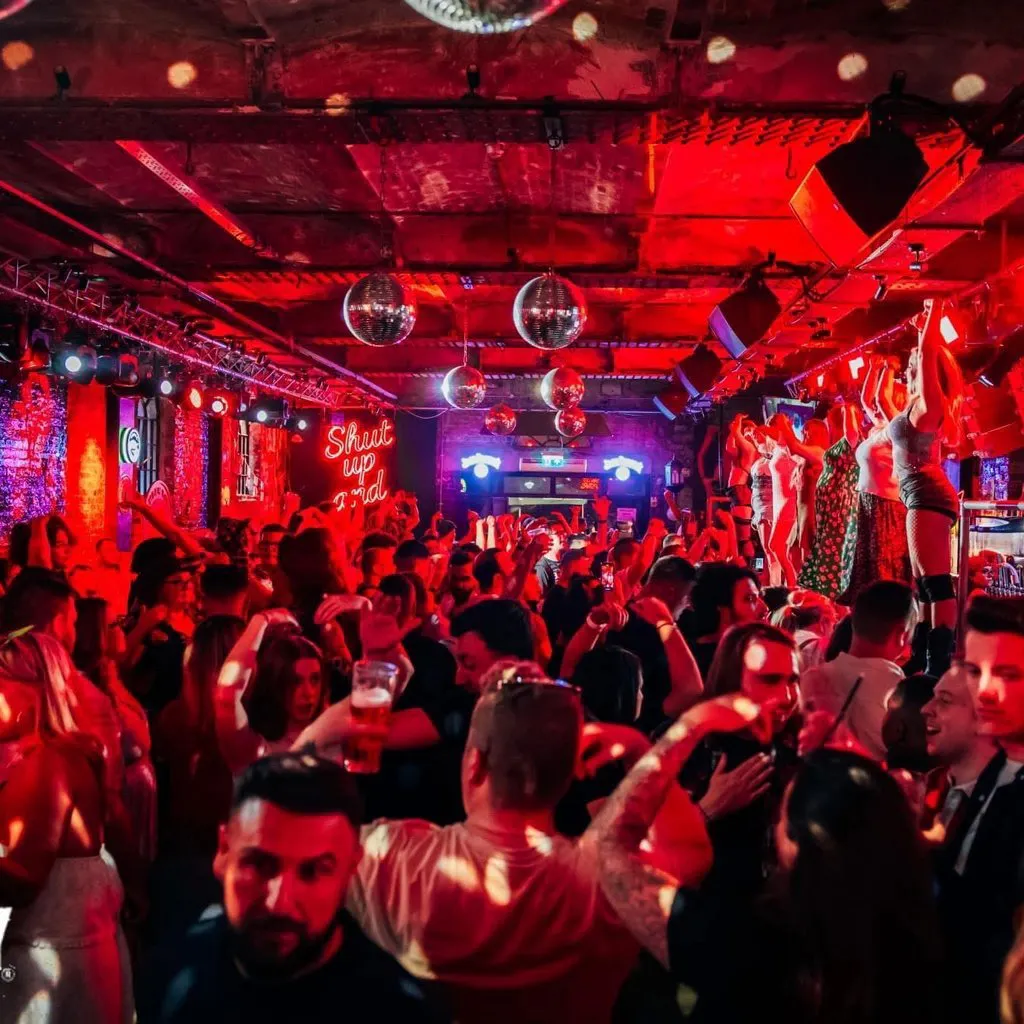 Saturday Night Live | Coyote Ugly Saloon Camden London Sat 20 December 2025
