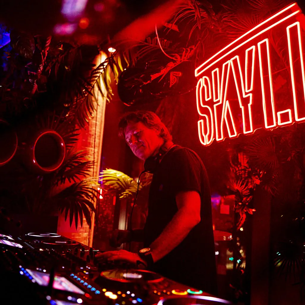 Tickets: Musika x Skyline // HERNAN CATTANEO | Secret Location ...