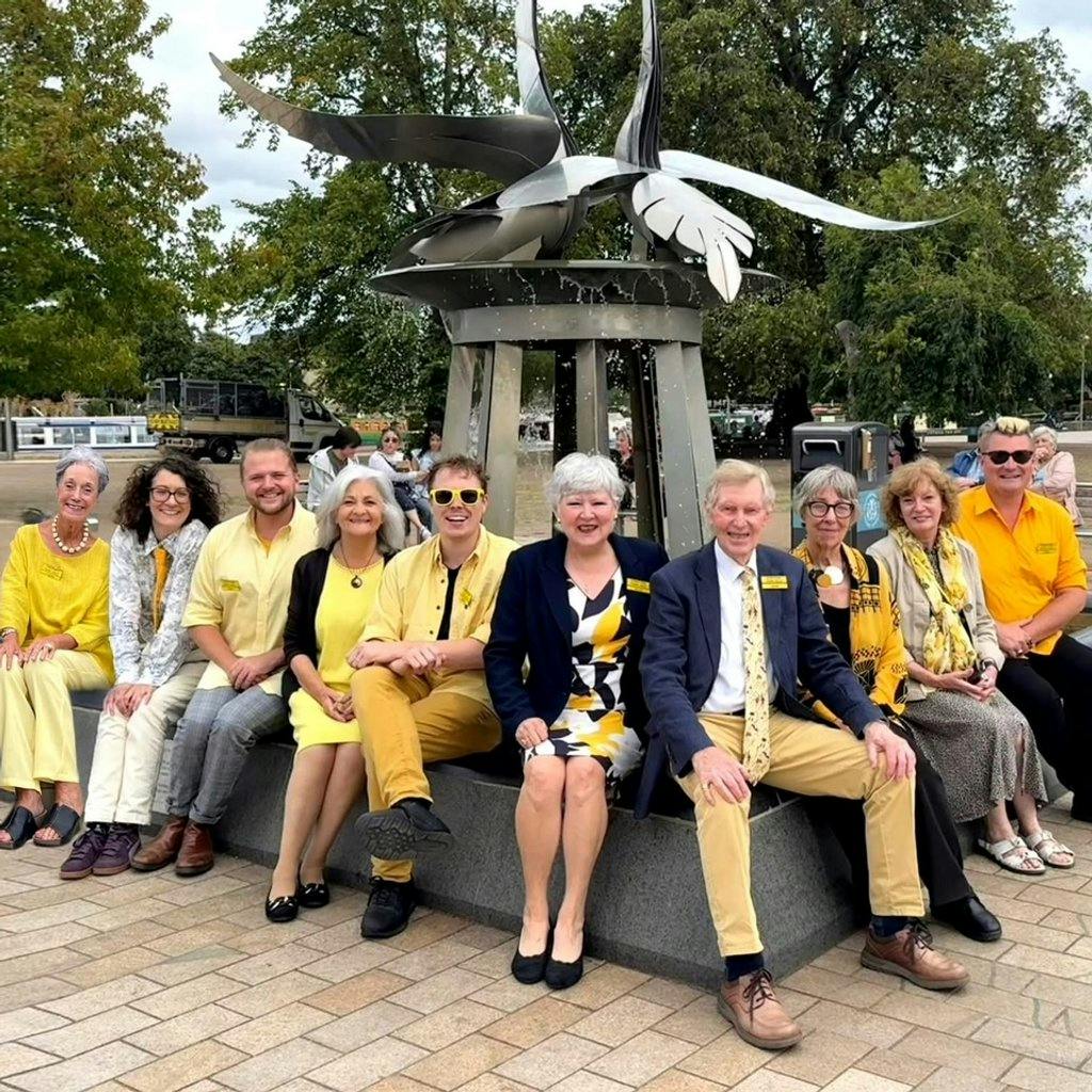 Tickets: Stratford Town Walk - 365 days a year! | Swan Fountain ...